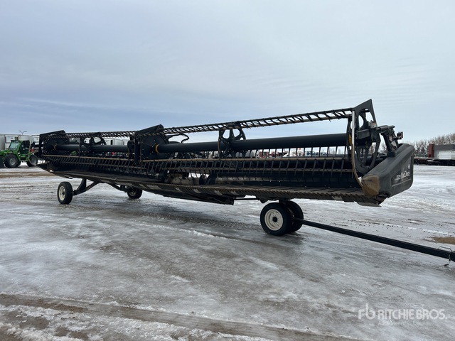 2011 MacDon FD70 35 ft Flex Draper Combine Header | Ritchie Bros ...