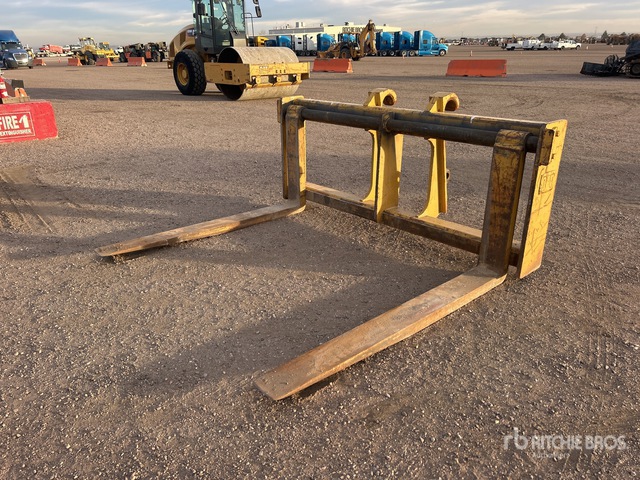 72 in Wheel Loader Forks - Fits Cat 950G | Ritchie Bros. Auctioneers
