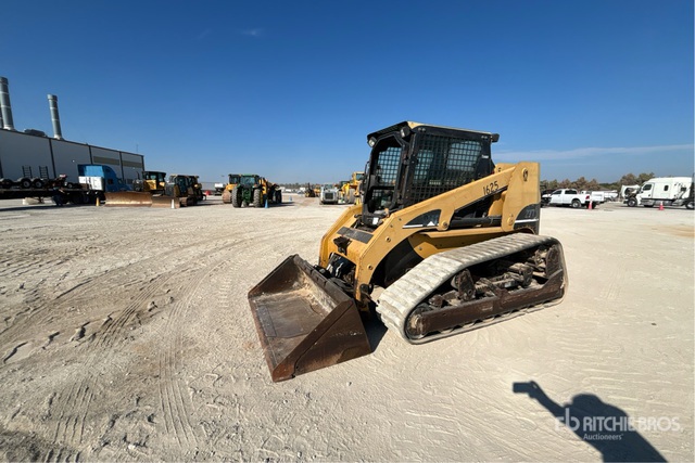 2004 Cat 277B Two-Speed Compact Track Loader | Ritchie Bros. Auctioneers