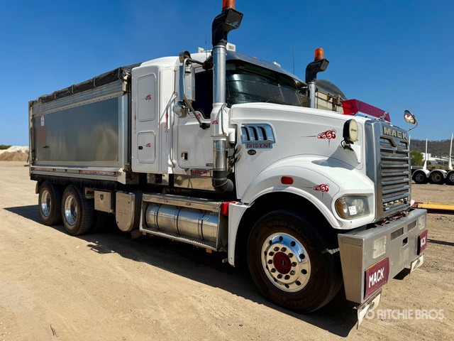 2018 Mack CMHR Trident 6x4 Sleeper Tipper Truck | Ritchie Bros. Auctioneers