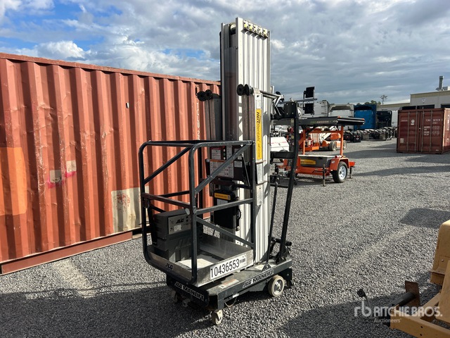 2024 JLG 38AM Elevador vertical | Ritchie Bros. Auctioneers
