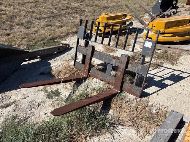 2015 48 in QC Backhoe Forks | Ritchie Bros. Auctioneers