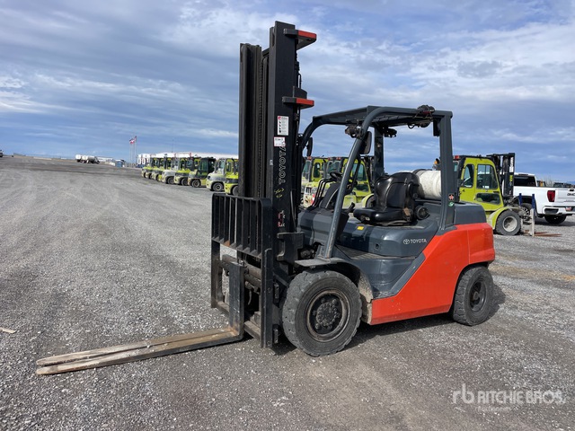 2017 Toyota 8FG35U 7300 lb Pneumatic Tire Chariot Élévateur | Ritchie ...