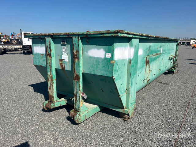 Wastequip 22 ft Liquid Tight Roll-Off Container | Ritchie Bros. Auctioneers