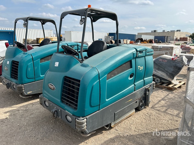 2018 Tennant T20 Ride-On Floor Scrubber | Ritchie Bros. Auctioneers