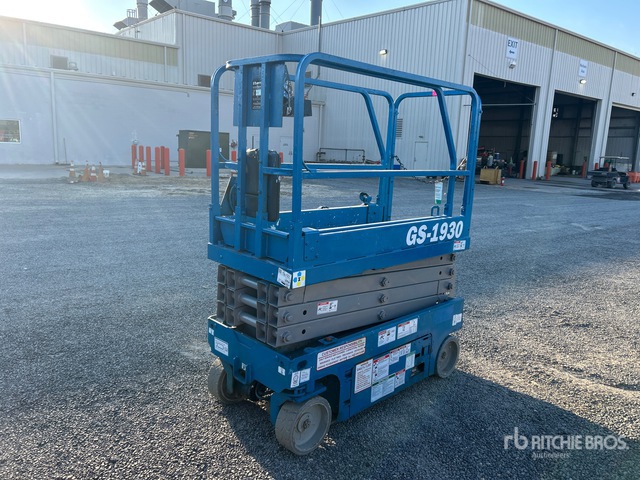 2017 Genie GS1930 Electric Scissor Lift | Ritchie Bros. Auctioneers