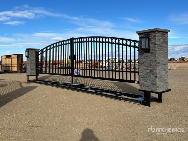 Bulldog Industries 30 ft Bi-Parting Driveway Gate (Unused) | Ritchie ...