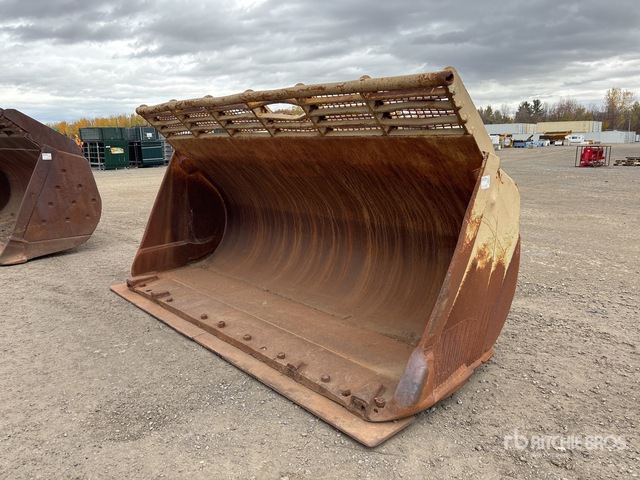 Cat 138 in 7 cyd Wheel Loader Bucket | Ritchie Bros. Auctioneers