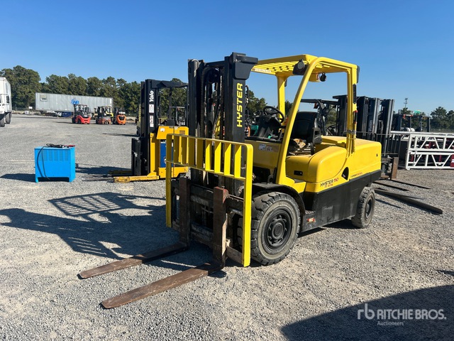 2019 Hyster H110FT 11000 lb Pneumatic Tire Forklift | Ritchie Bros ...