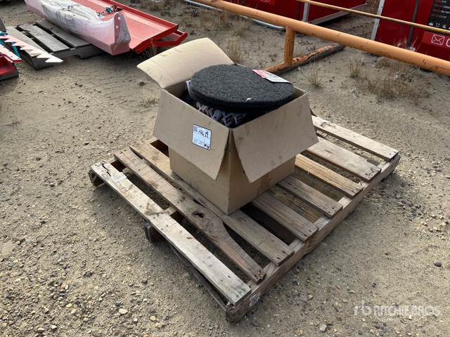 Quantity of Lisle Splatter Pads | Ritchie Bros. Auctioneers