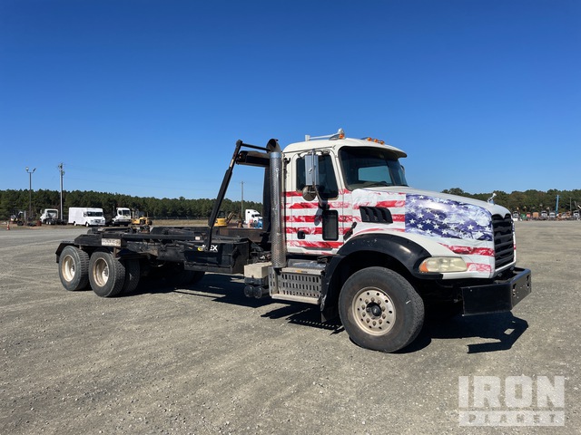 2016 Mack GU533 6x4 Hooklift Truck in Butner, North Carolina, United ...