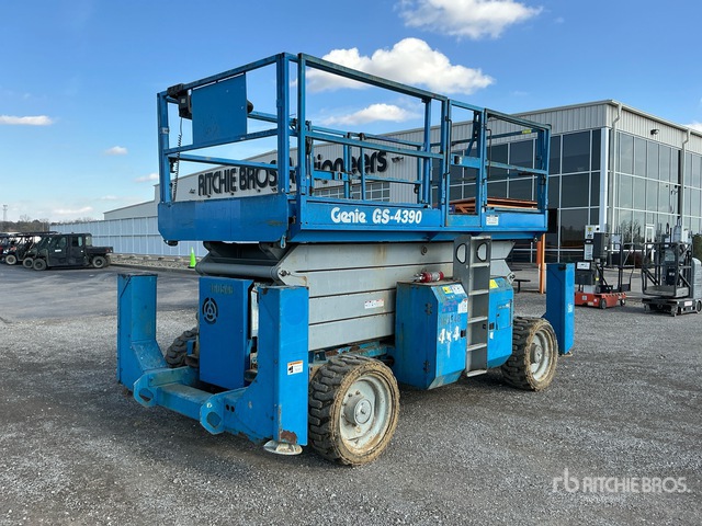 2007 Genie GS-4390 RT 4x4 Diesel Scissor Lift | Ritchie Bros. Auctioneers