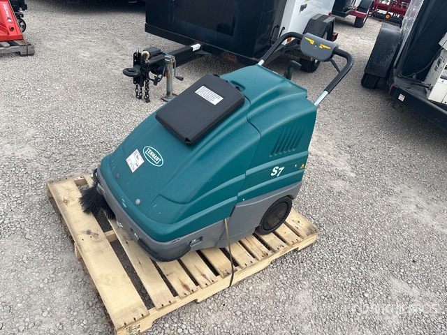 2021 Tennant S7 Walk-Behind Floor Sweeper | Ritchie Bros. Auctioneers