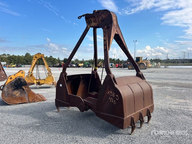 Clamshell Grapple | Ritchie Bros. Auctioneers