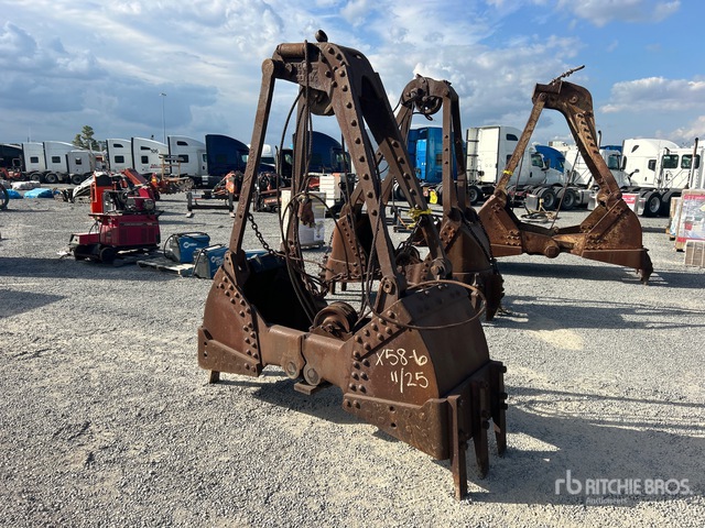 Williams Clamshell Grapple | Ritchie Bros. Auctioneers