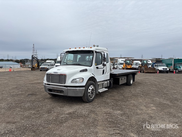2015 Freightliner M2 106 4x2 Extended Cab Rollback Truck | Ritchie Bros ...