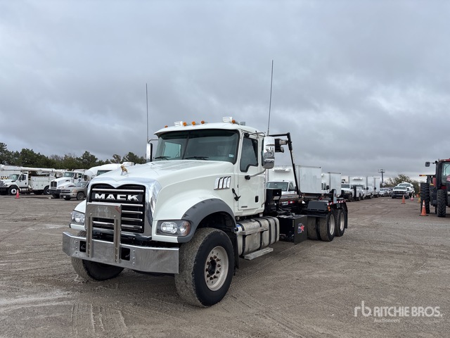2023 Mack Granite 6x4 Roll-Off Truck | Ritchie Bros. Auctioneers