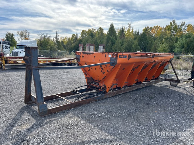 Air-Flo AF-2000 10 yd Hook Lift Frame Mounted Salt Spreader | Ritchie ...