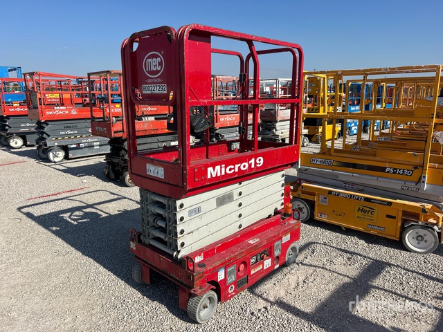 2018 MEC MICRO 19 Electric Scissor Lift | Ritchie Bros. Auctioneers