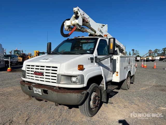 Altec AT37G 37.5 ft on 2009 GMC C5500 4x2 Bucket Truck (Inoperable ...