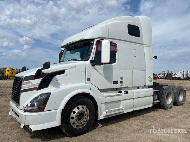 2014 Volvo VNL 6x4 T/A Sleeper Truck Tractor | Ritchie Bros. Auctioneers