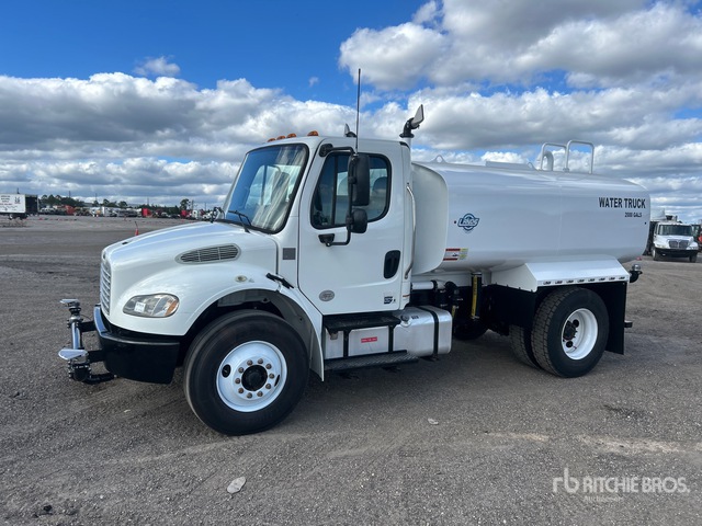 2020 Freightliner M2 106 2000 gal 4x2 Wassertank-Lkw | Ritchie Bros ...
