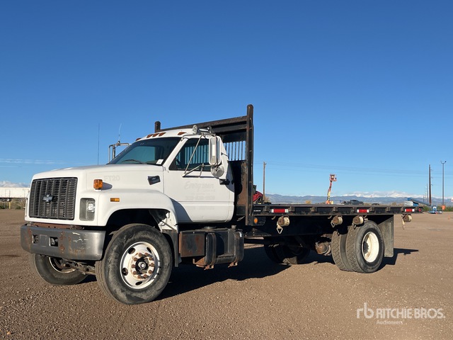 2000 Chevrolet C7500 4x2 Camion à plateau basculant | Ritchie Bros ...