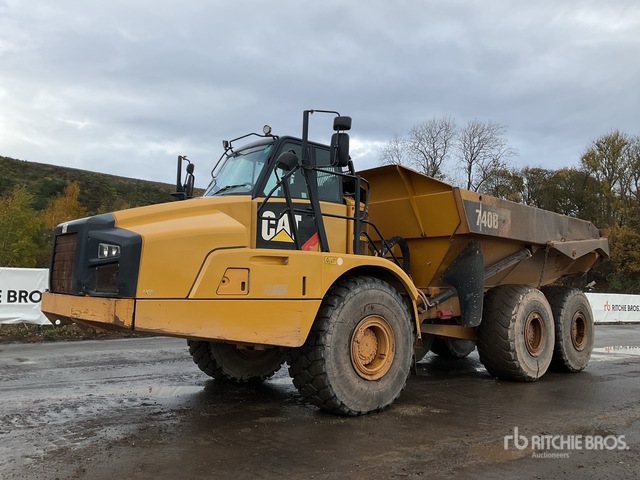 2015 Cat 740B Articulated Dump Truck | Ritchie Bros. Auctioneers