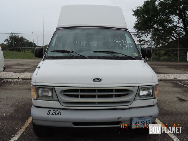 1999 Ford Van E350, State Farm, Virginia, Estados Unidos (IronPlanet N ...
