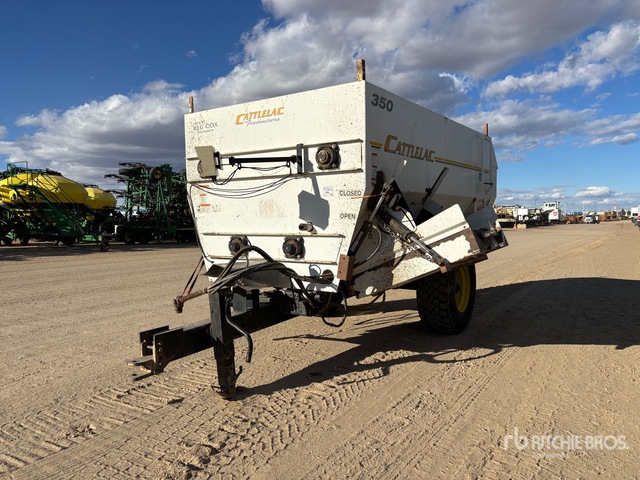 Cattlelac 350 13 ft Feed Wagon | Ritchie Bros. Auctioneers