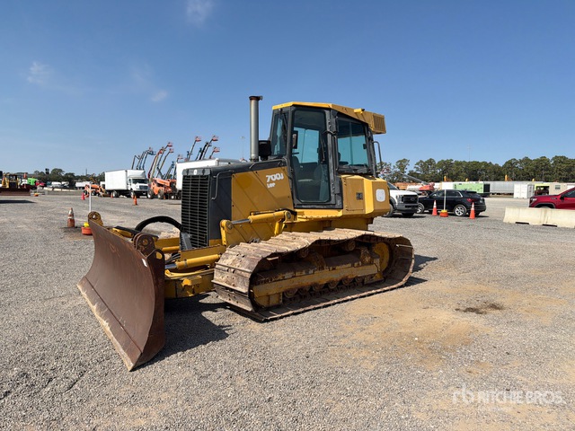 2010 John Deere 700J LGP Crawler Dozer | Ritchie Bros. Auctioneers