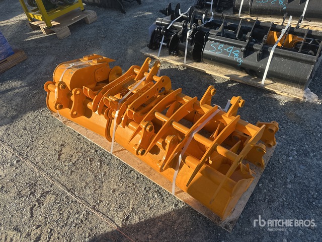 Quantity of (8) GIYI Excavator Attachments - Fits Cat 301 (Unused ...