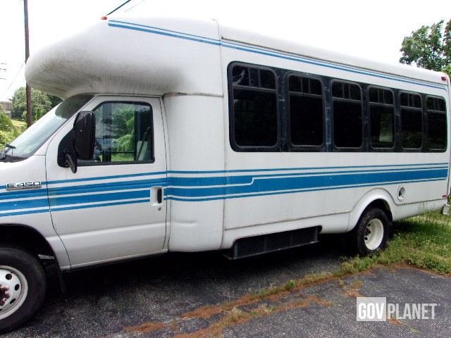 2006 Ford Bus E450 in Madison Heights, Virginia, United States ...