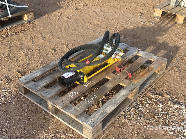 2015 Atlas Copco LDP-VR Pose Poteaux Pile Driver | Ritchie Bros ...