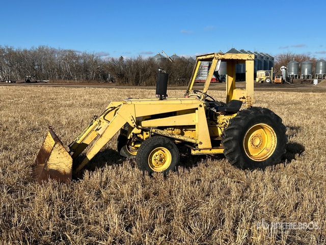 International 2424 2WD Tractor | Ritchie Bros. Auctioneers