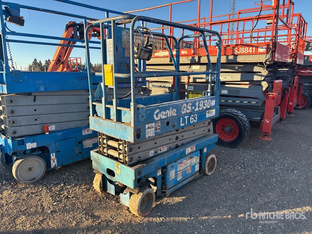 2000 Genie GS1930 Electric Elevador de tijera | Ritchie Bros. Auctioneers