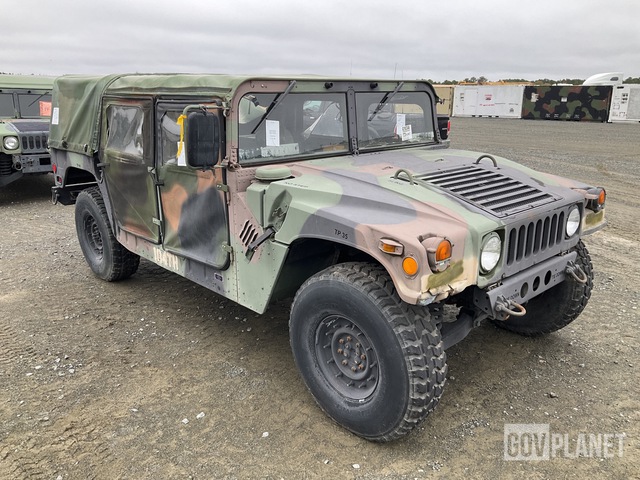 AM General M1097R1 HMMWV 4 Door Soft Top w/Truck Body in Butner, North ...