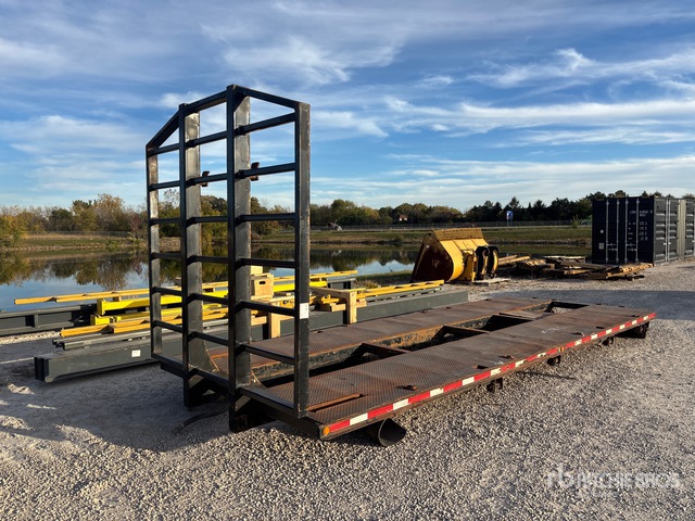 Railroad/Logging Plateau Ridelle pour Camion | Ritchie Bros. Auctioneers
