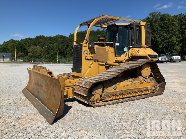 2001 Cat D6M Crawler Dozer | Ritchie Bros. Auctioneers