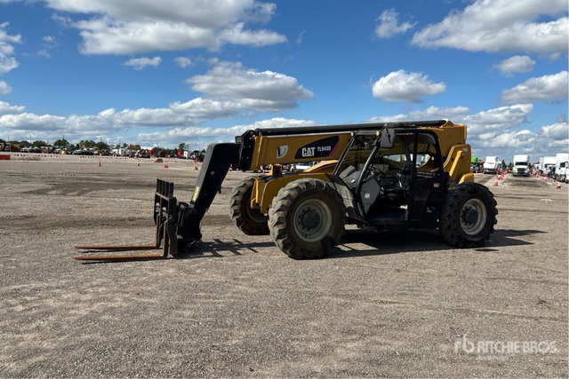 2019 Cat TL943D Telehandler | Ritchie Bros. Auctioneers