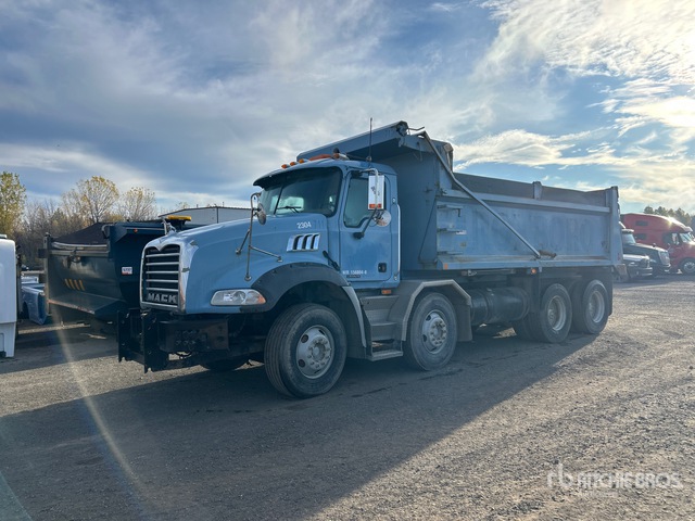 2006 Mack CT700 8x4 Twin-Steer T/A Camión dumper | Ritchie Bros ...