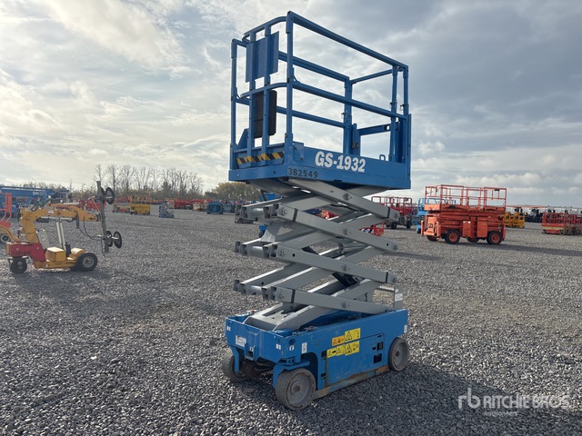 2016 Genie GS-1932 Electric Scissor Lift | Ritchie Bros. Auctioneers