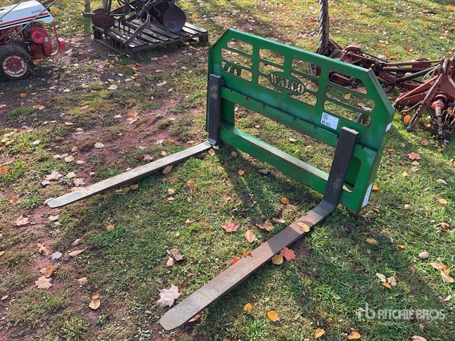 Walco 48 in Tractor Pallet Forks | Ritchie Bros. Auctioneers