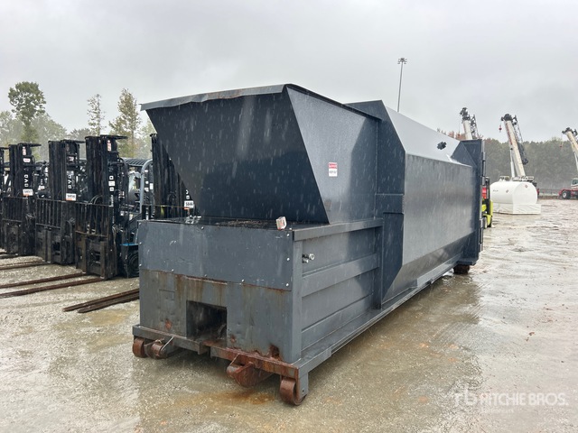 Hook-Lift Compaction Waste Container | Ritchie Bros. Auctioneers