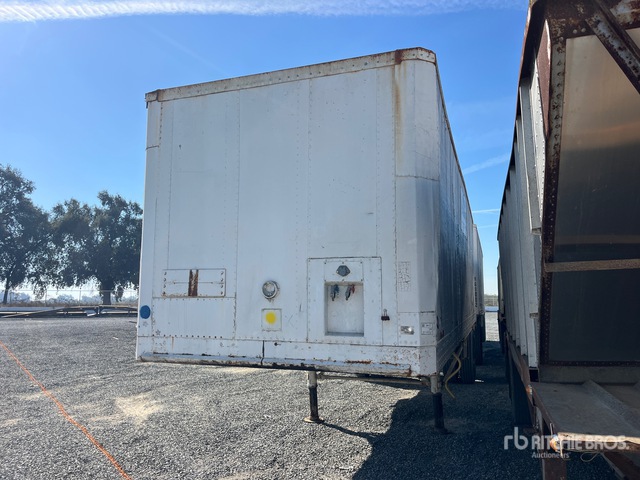 1980 str S/A Lead Hopper Bottom Grain Trailer | Ritchie Bros. Auctioneers