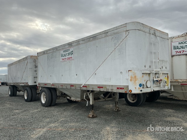 1980 Fruehauf 23 ft 2 in S/A Lead Hopper Bottom Grain Trailer | Ritchie ...
