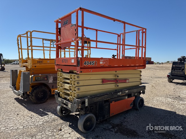 2018 JLG 4045R Electric Scissor Lift | Ritchie Bros. Auctioneers