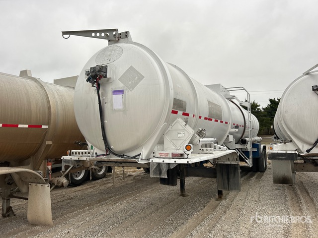 2014 Stephens 8400 gal T/A Tanker Trailer | Ritchie Bros. Auctioneers