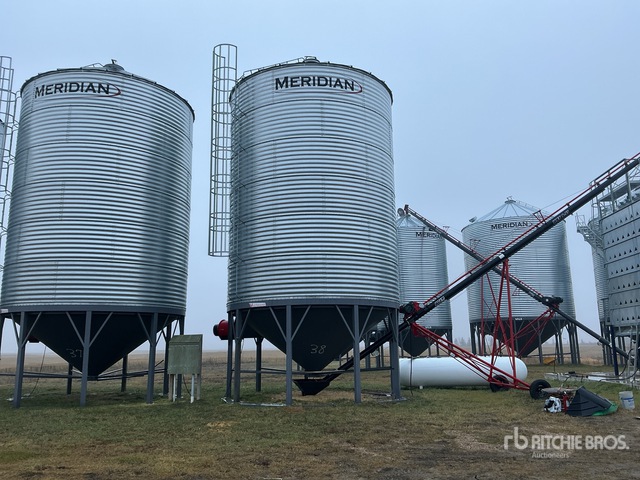 Meridian 1806 +/- 5500 bu 6 Ring Hopper Trémie à grains | Ritchie Bros ...