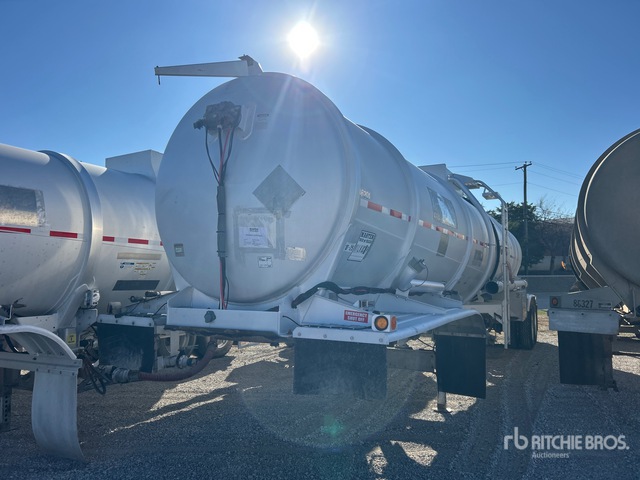 2011 Polar Tank 8400 gal T/A Tanker Trailer | Ritchie Bros. Auctioneers